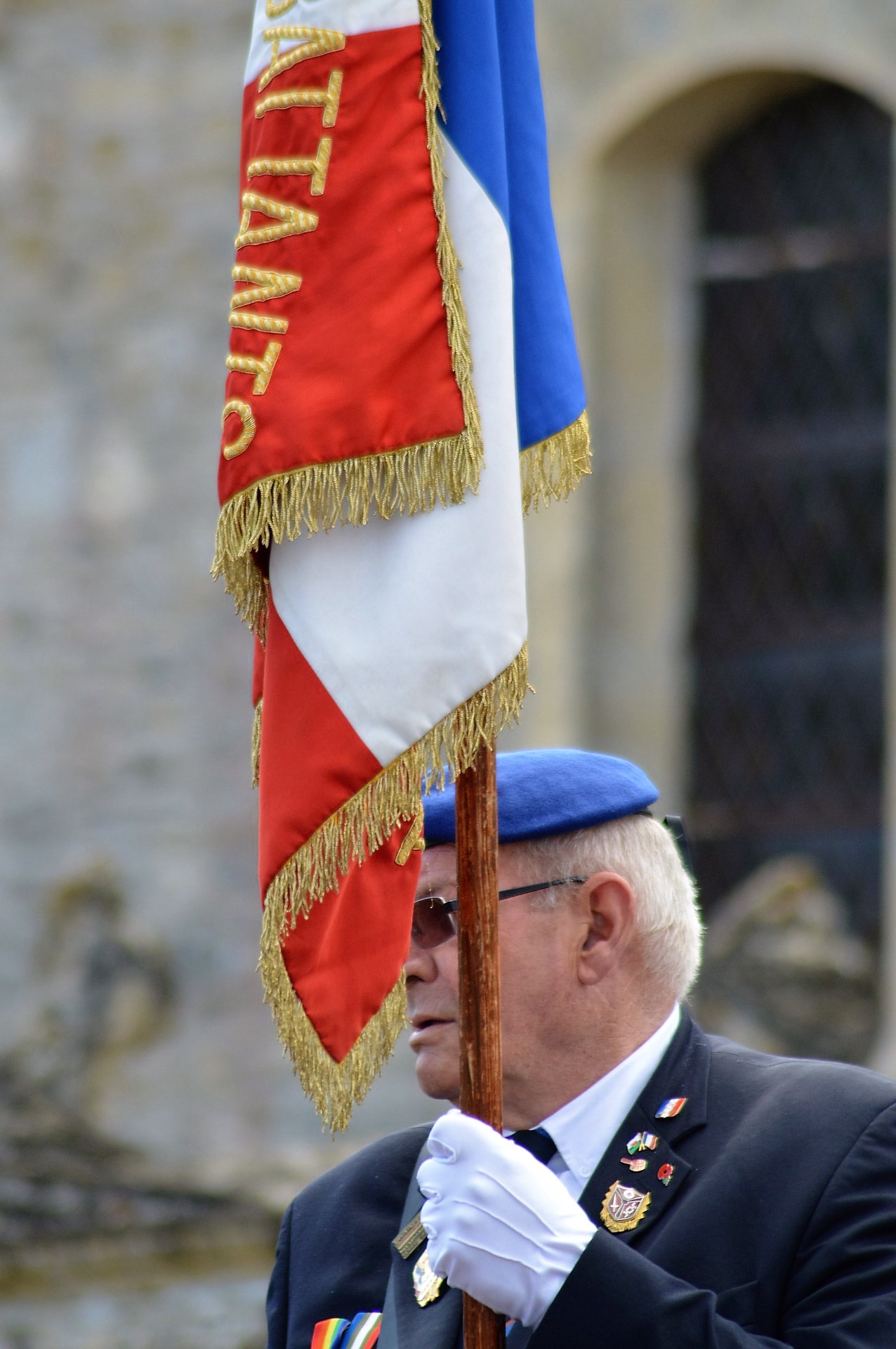 Les Drapeaux de Cérémonie - Abeille Drapeaux